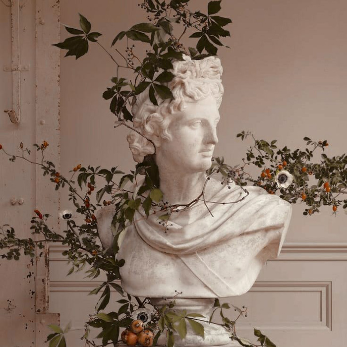 What is dark academia? Here’s a mini style guide into the brooding ...